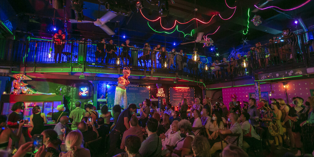 Bearded Ladies Cabaret | Philadelphia Visitor Center